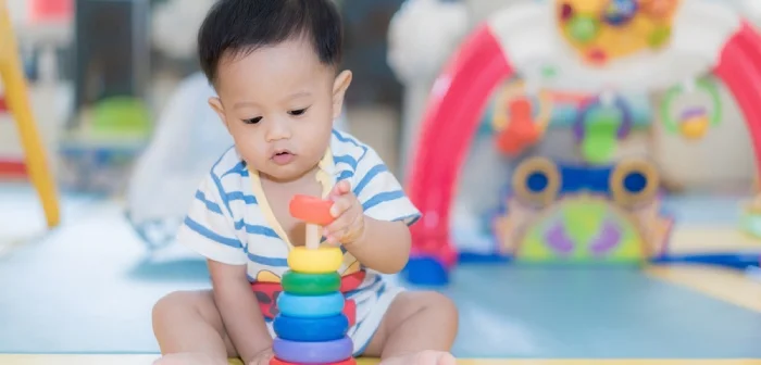 Bayi 9 Bulan: Perkembangan, Milestone, dan Cara Stimulasinya